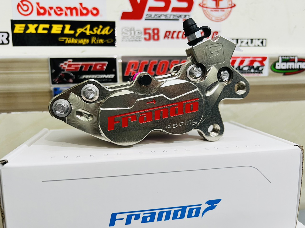 Heo dầu Frando 4 pis phải Nickel - TTRacing - Trọng Tín Racing Shop